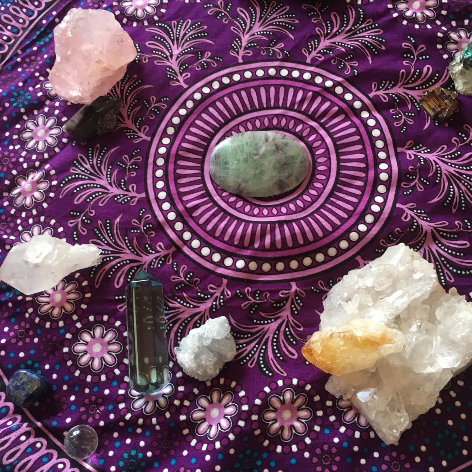 Crystal Magic for Beginners: A Complete Guide · Wiccan Gathering